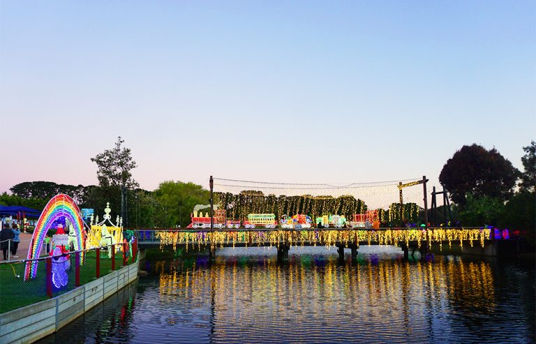 Christmas Lights Geelong | Adventure Park • Review TOT: HOT OR NOT