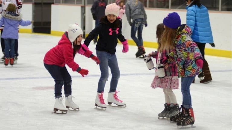 9 Best Places for Ice Skating in Melbourne | TOT: HOT OR NOT