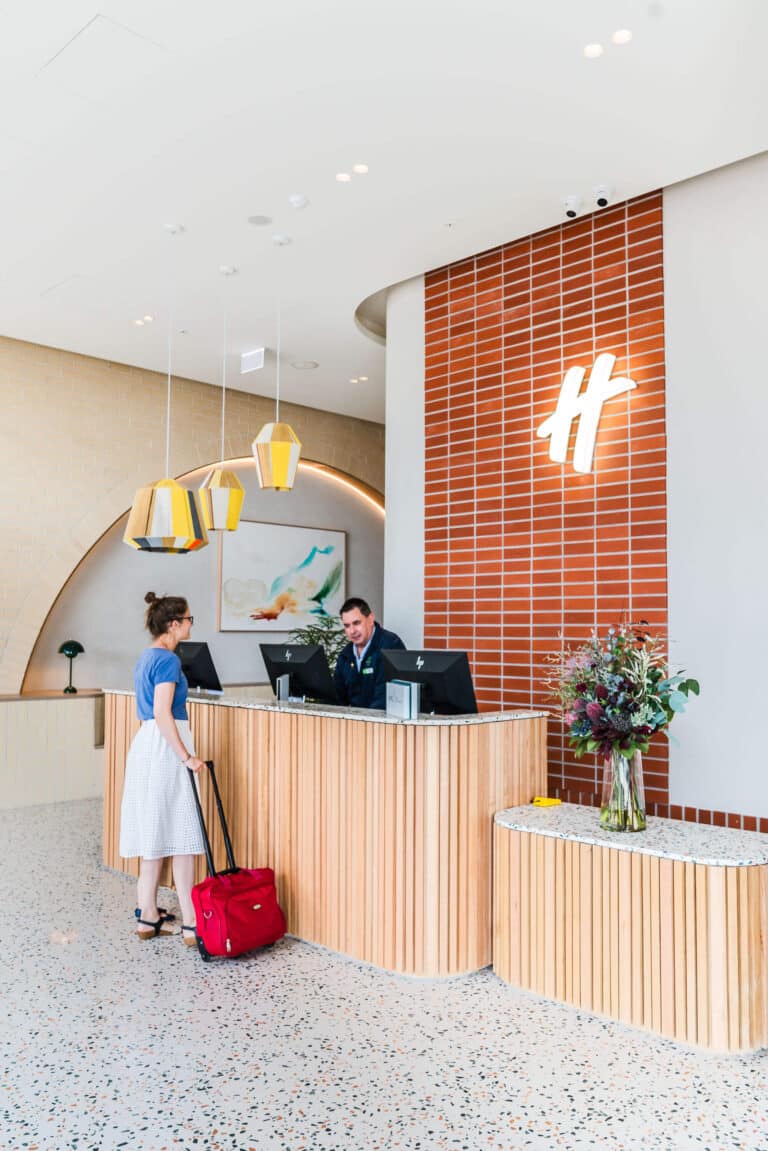 Holiday Inn and Suites Geelong | TOT: HOT OR NOT