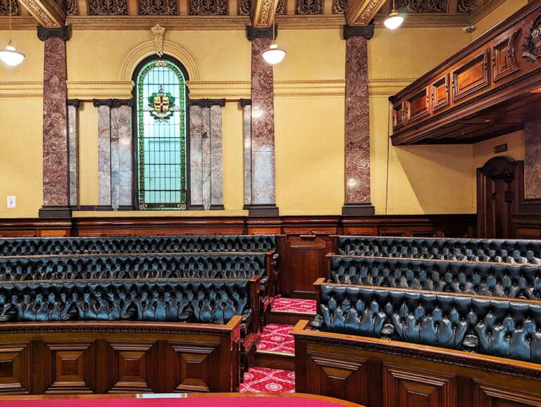 Melbourne Town Hall Tours: Education + Free Family Fun | TOT: HOT OR NOT