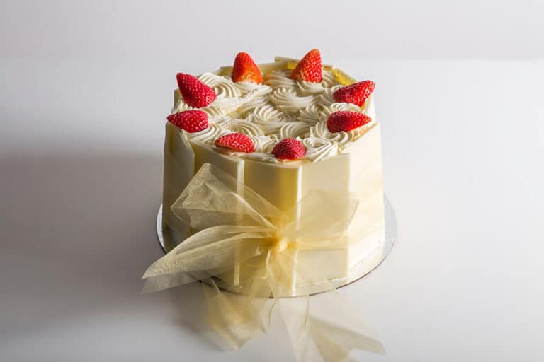 11 Best Cake Shops in Melbourne for a Family Treat | TOT: HOT OR NOT