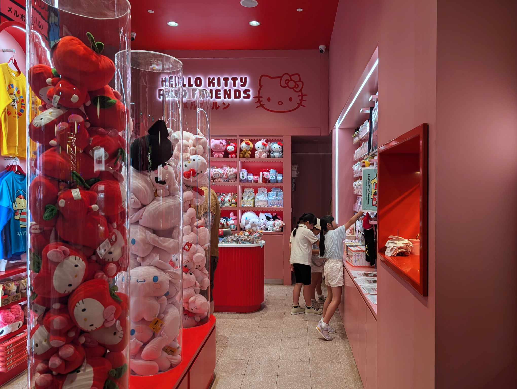 Hello Kitty Cafe Melbourne: Family Fun - Tot Hot or Not